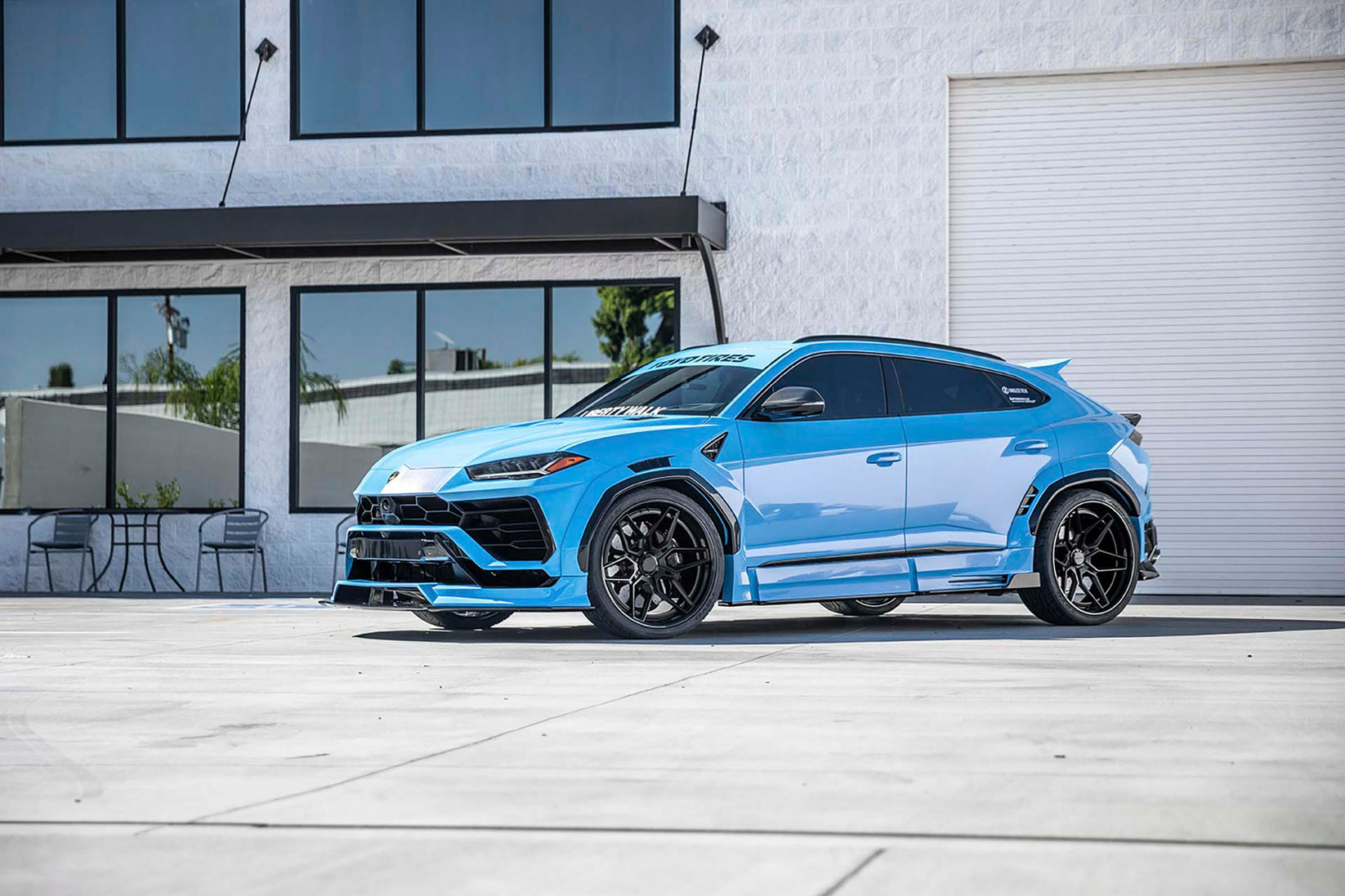 LB WORKS URUS Complete body kit with Bonnet/Hood (FRP) (LB67-03 ...